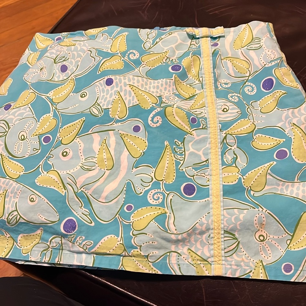 Used Lilly Pulitzer Skorts. Blue Fish Pattern. - Gem